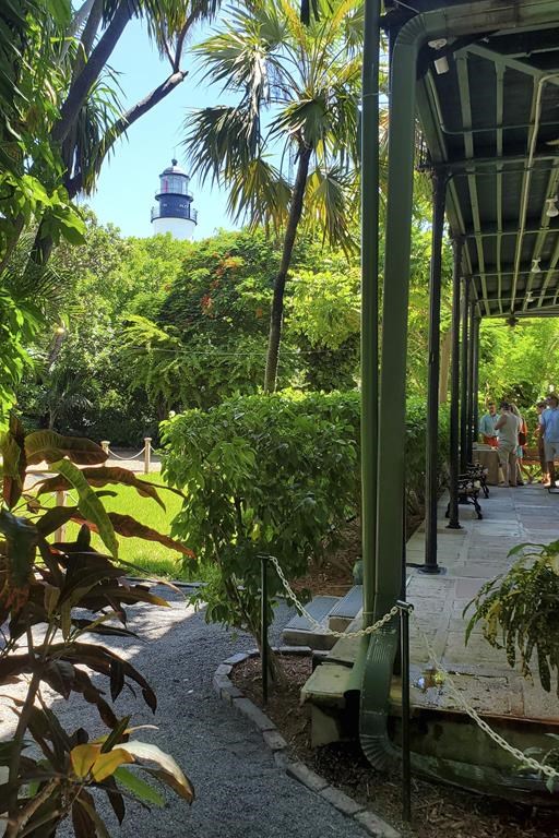 Ernest Hemingway fans celebrate the author’s 125th birthday in his ...