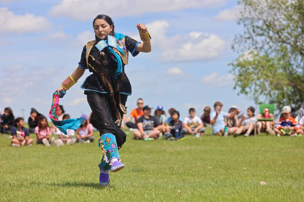Powwow promotes understanding between cultures – Brandon Sun