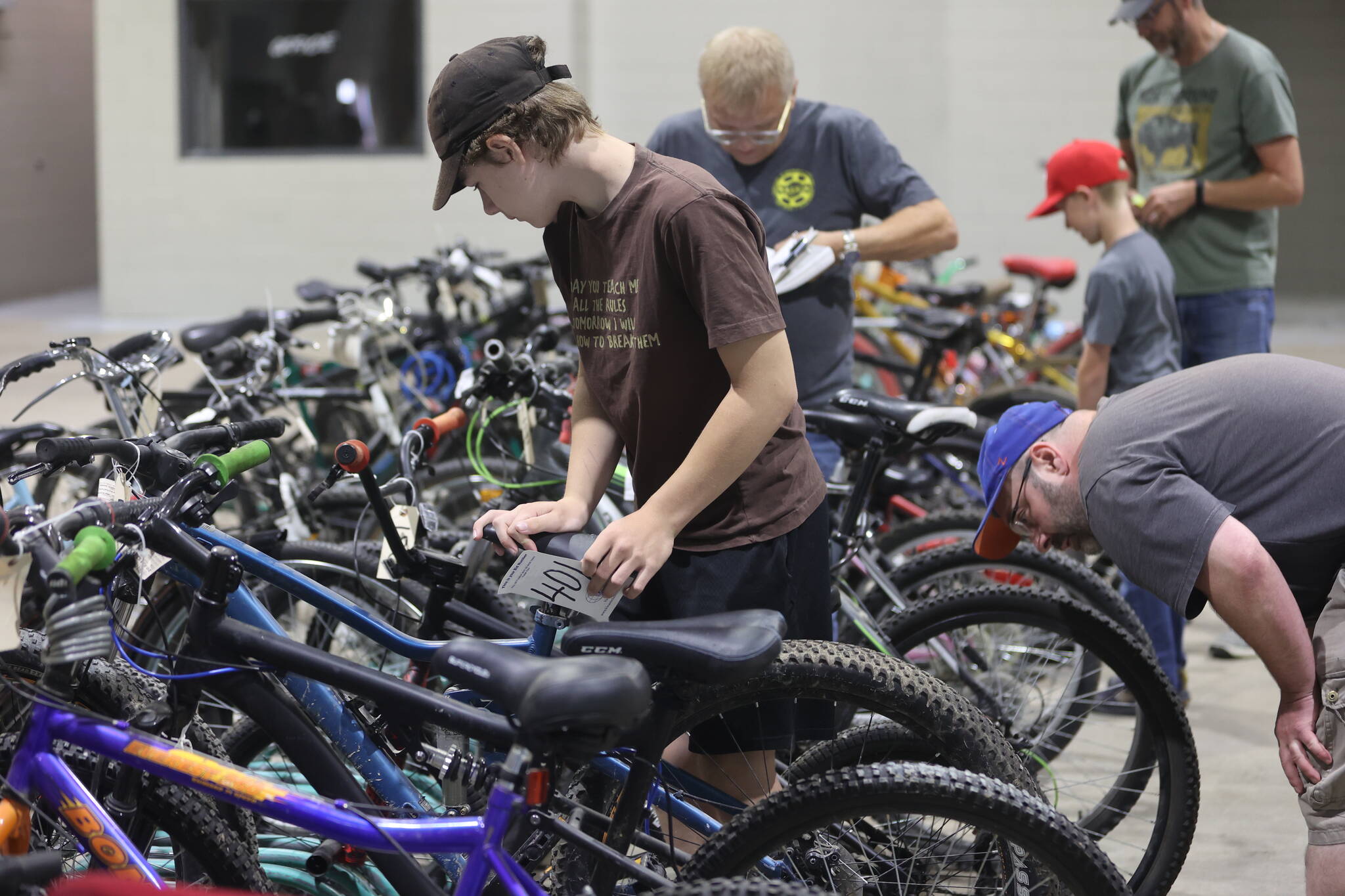 Kiwanis bike auction a ‘win-win’ for community – Brandon Sun