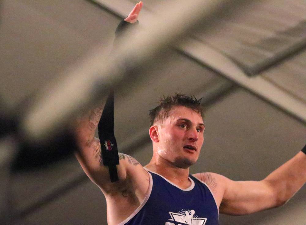 Elmes moves from ice to ring – Brandon Sun