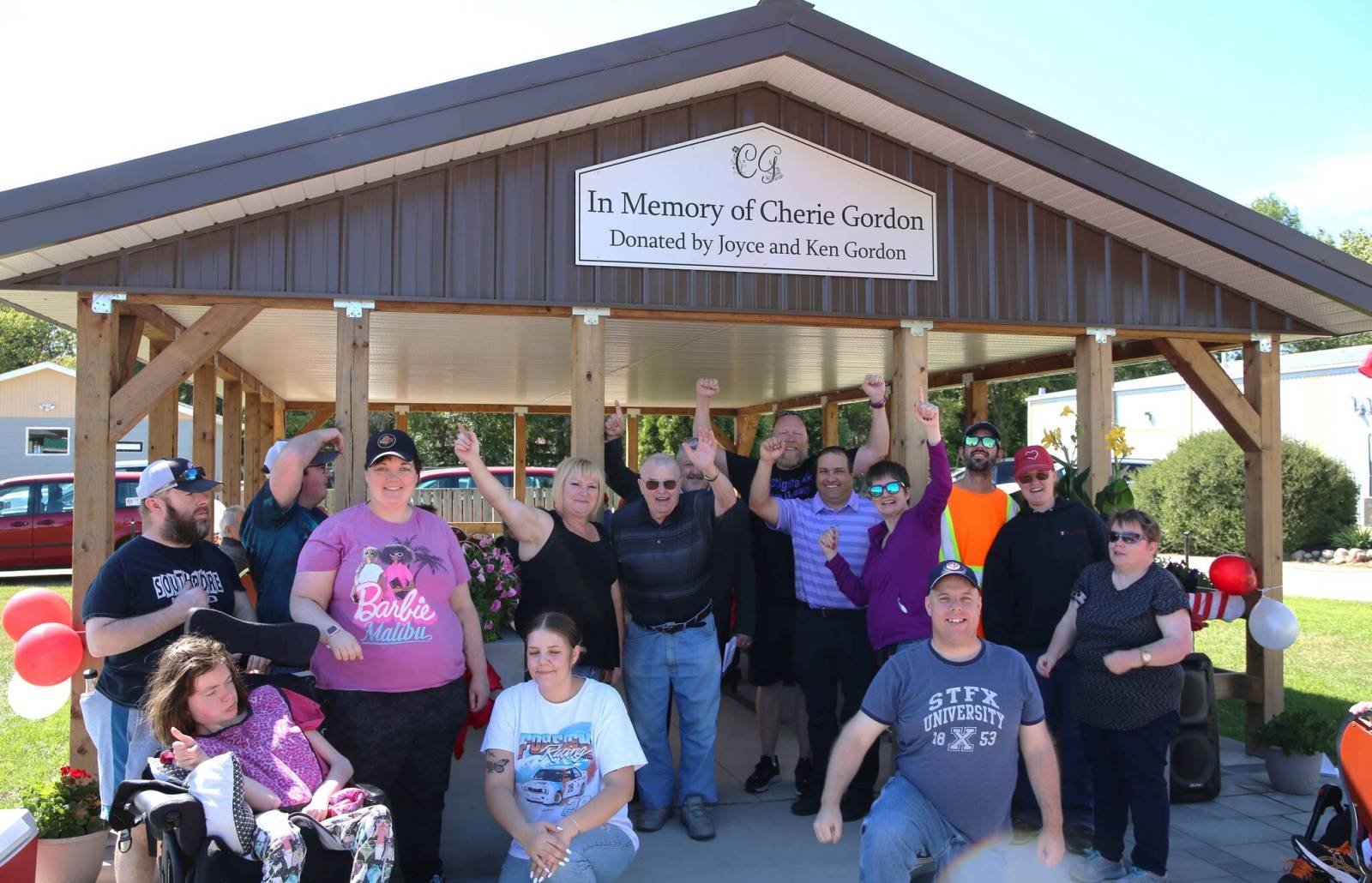 Gazebo donation a gift of love to COR – Brandon Sun