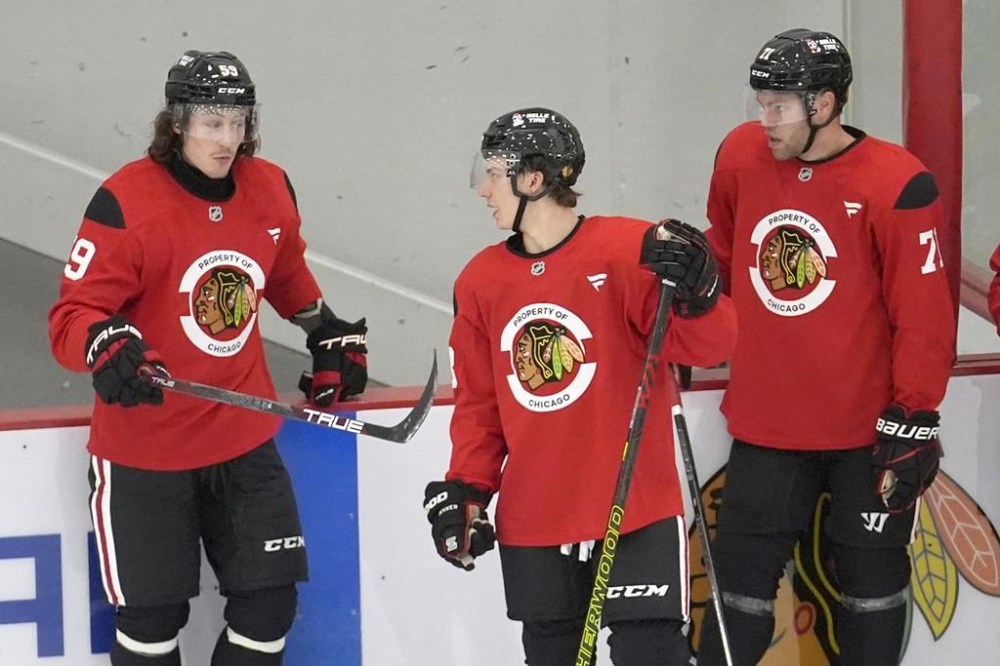 Tyler Bertuzzi looking to help the Chicago Blackhawks emerge from their ...