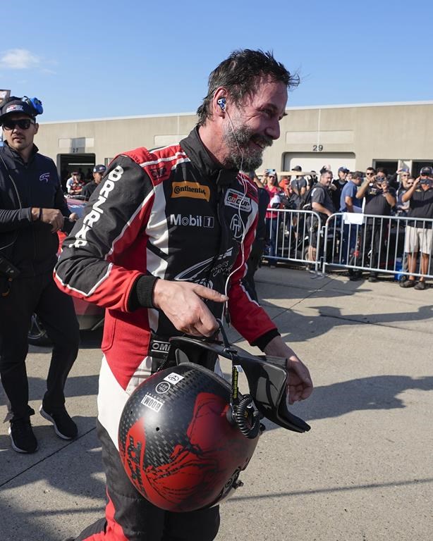 Keanu Reeves spins out at Indianapolis Motor Speedway in pro auto ...