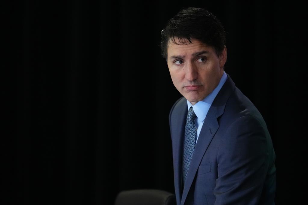 Trudeau to shuffle cabinet as four ministers say they won’t seek re ...