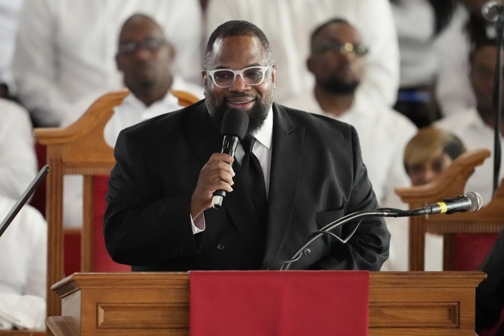 Cissy Houston mourned by Dionne Warwick, politicians and more at ...