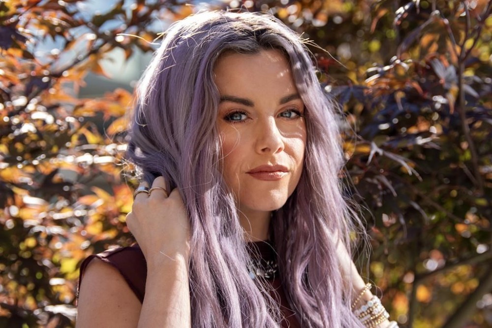 Lindsay Ell got lost in country music; with a reset, she’s learning to ...