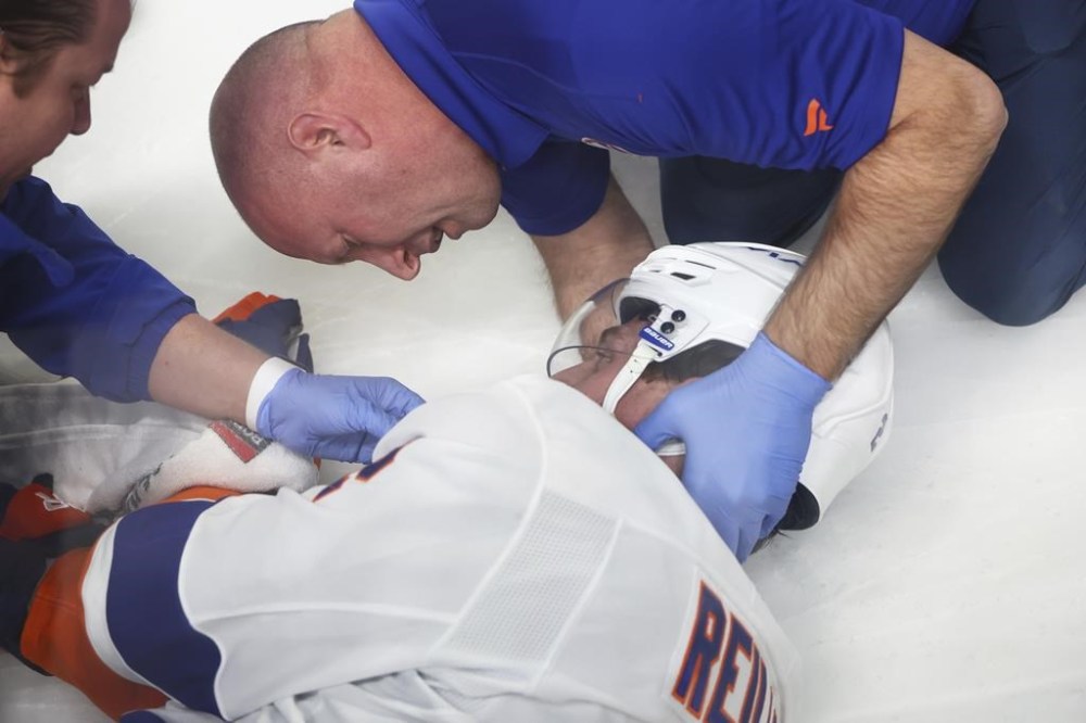 Islanders’ Mike Reilly having heart procedure after concussion testing ...