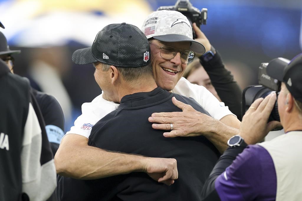 Jackson accounts for 3 TDs, John Harbaugh moves to 3-0 vs. brother as ...