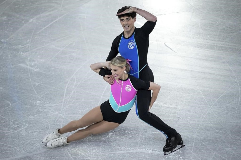 Gilles, Poirier struggle at Grand Prix final after fall in rhythm dance ...