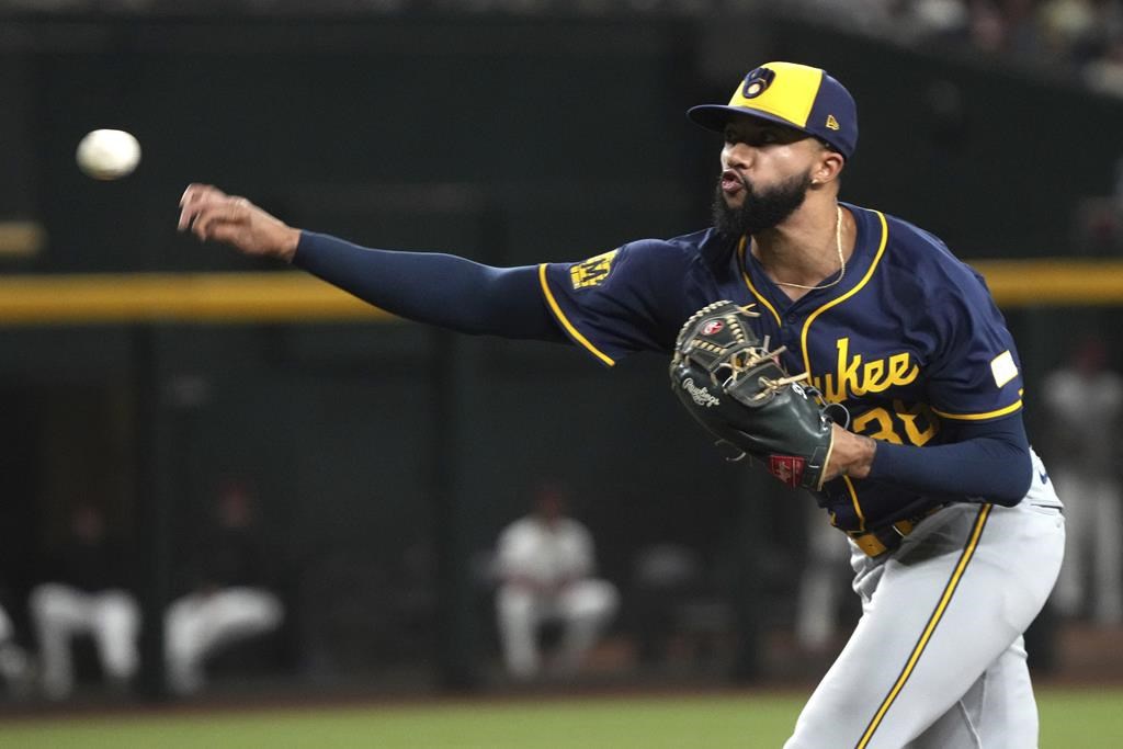Yankees get closer Devin Williams from Brewers for Nestor Cortes, Caleb ...