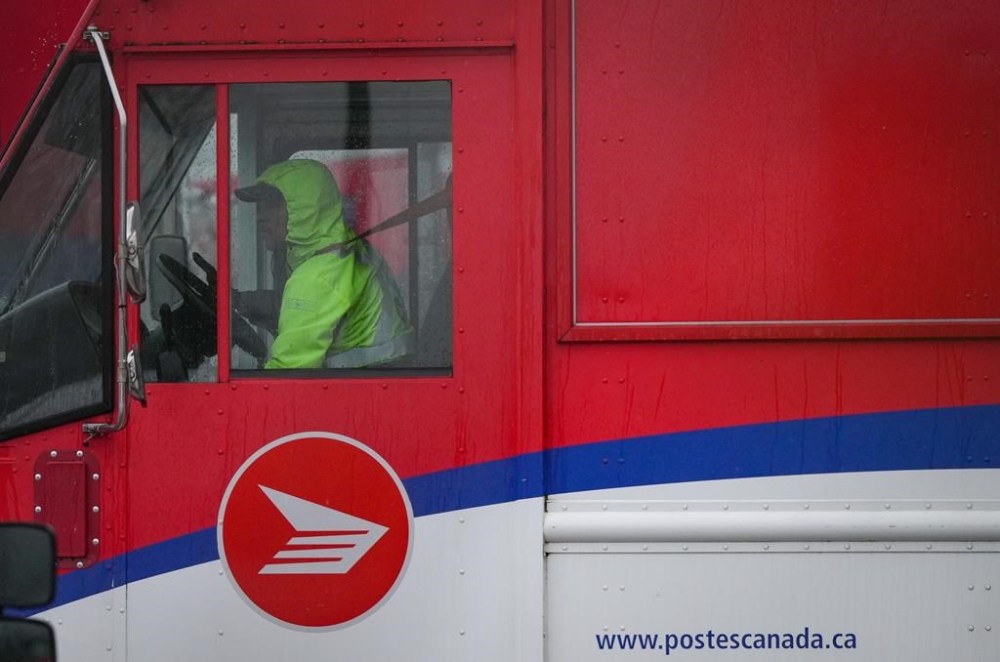In the news today: Canada Post to start taking commercial mail again ...