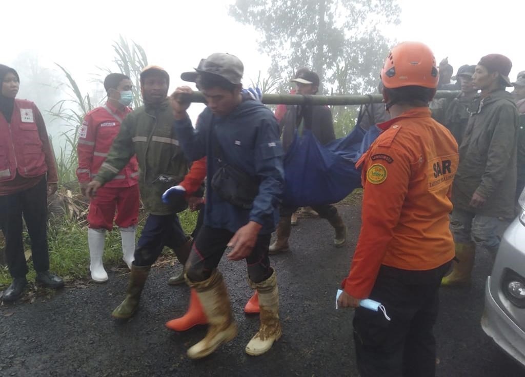 Landslides and flash floods on Indonesia’s Java island leave 17 dead ...