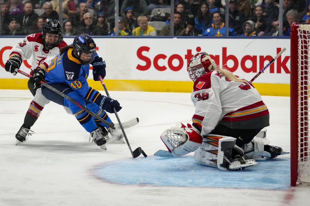 Turnbull, Gosling break through for Toronto Sceptres before ...