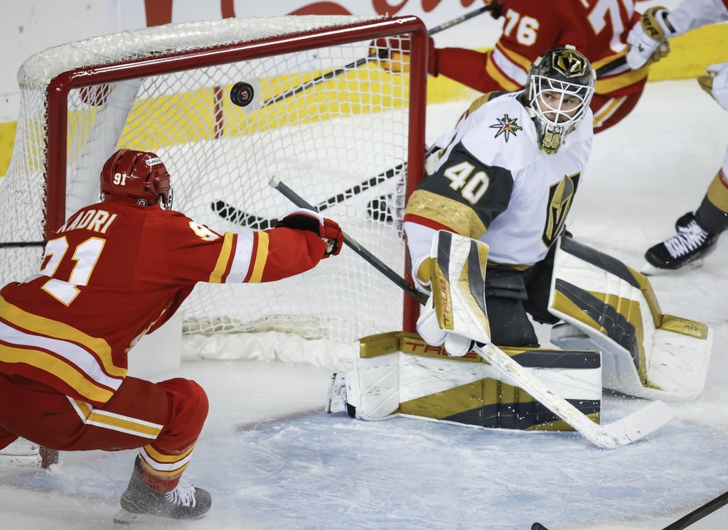 Smith scores in OT as Golden Knights edge Flames 3-2 – Brandon Sun