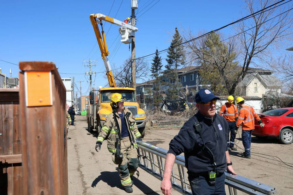 Garage burns to ground in city core – Brandon Sun