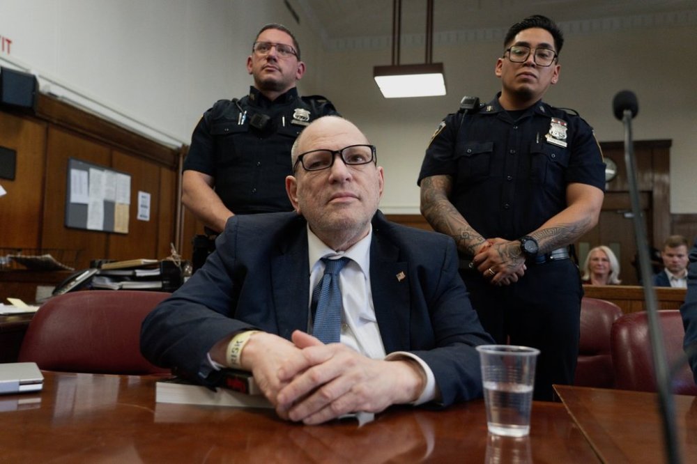 Harvey Weinstein can stay in hospital during #MeToo retrial, judge ...