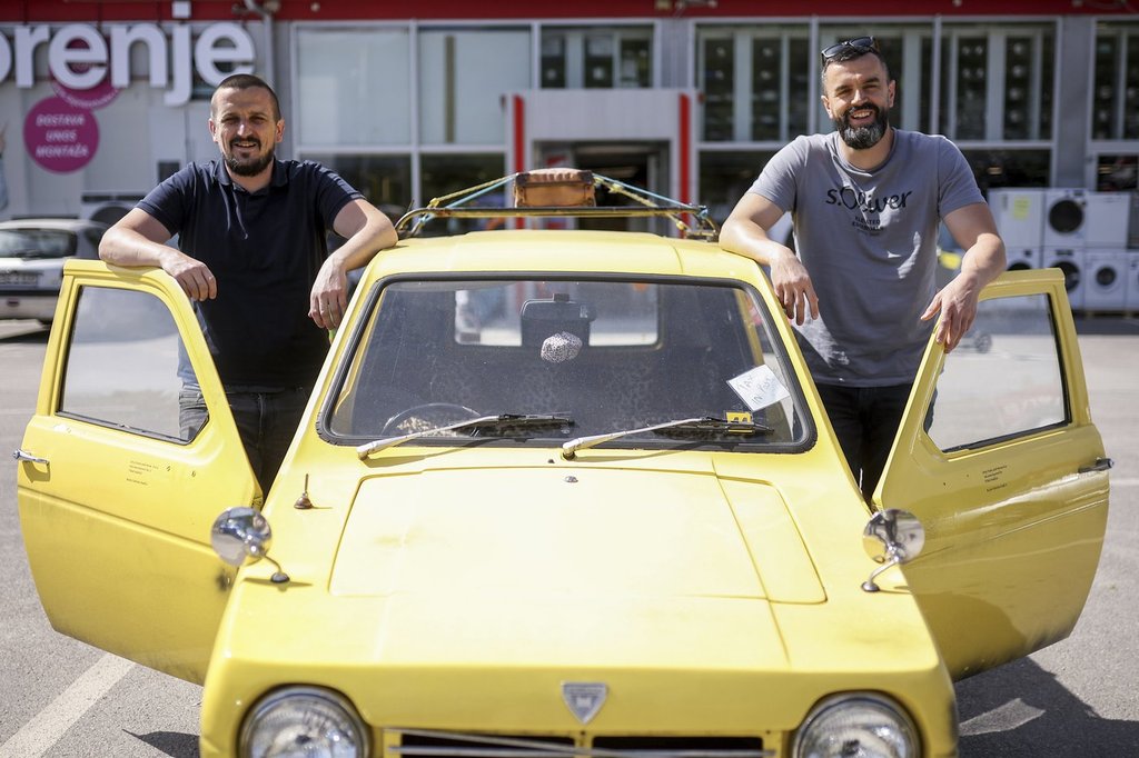 Peckham or Sarajevo? Bosnian brothers spark joy with replica van from ...
