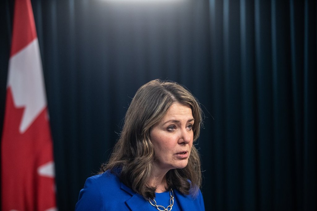 Alberta names provincial police force, appoints former Calgary officer ...