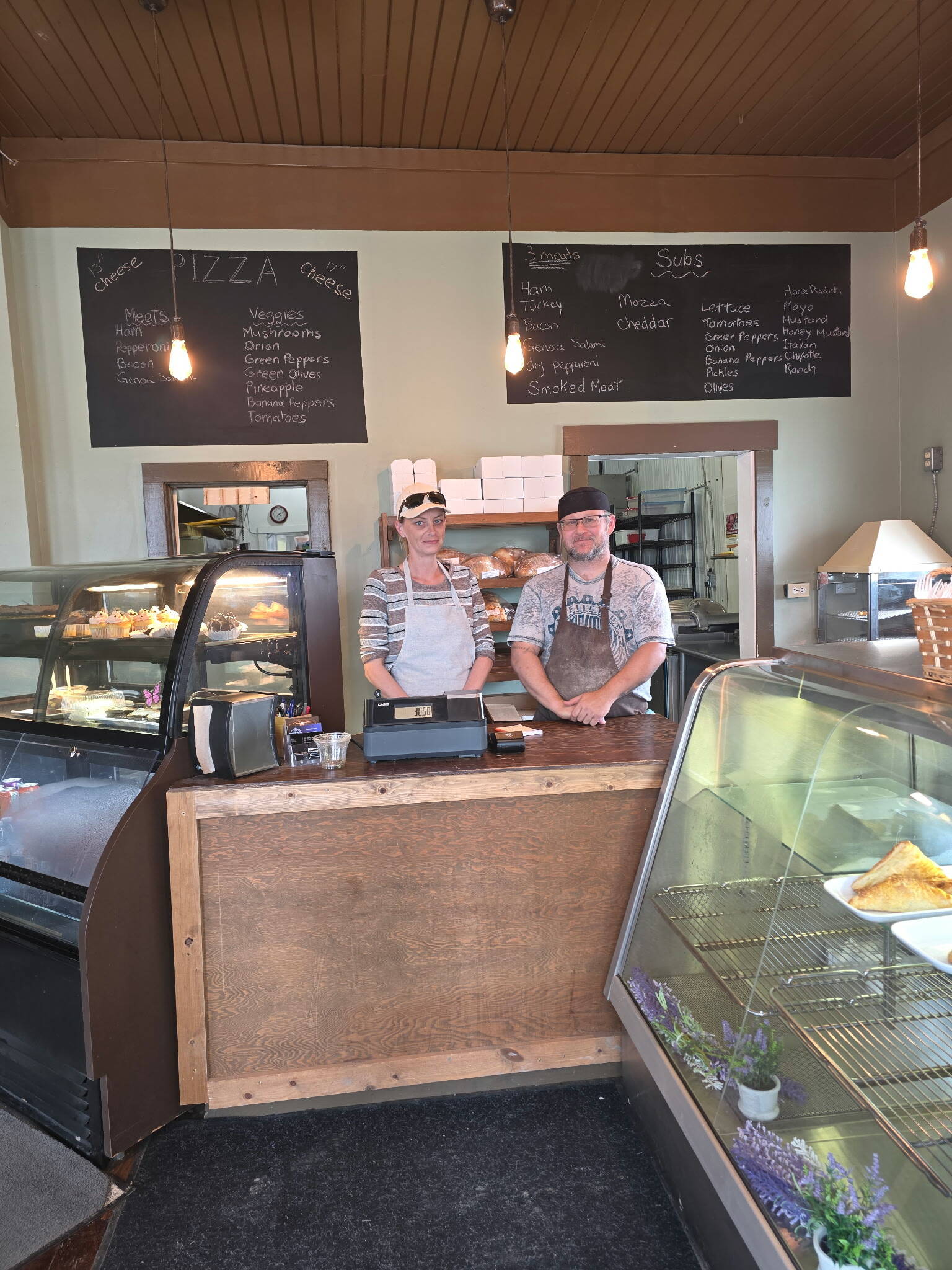 New owners at Glenboro Bake Shop – Brandon Sun