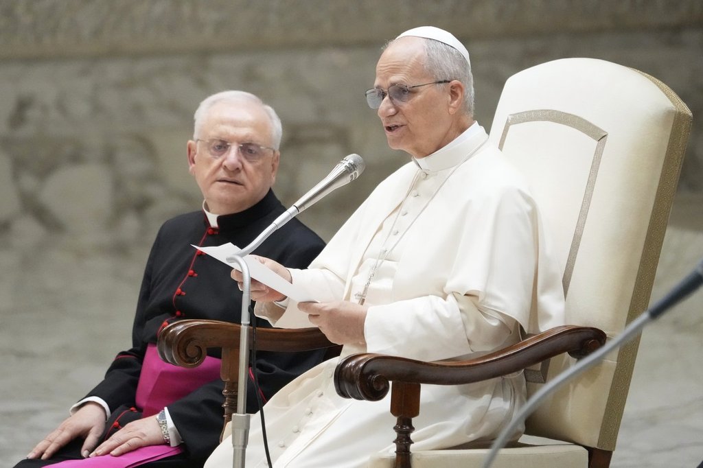 Pope demands end to the ‘pandemic of arms’ as he prays for victims of ...