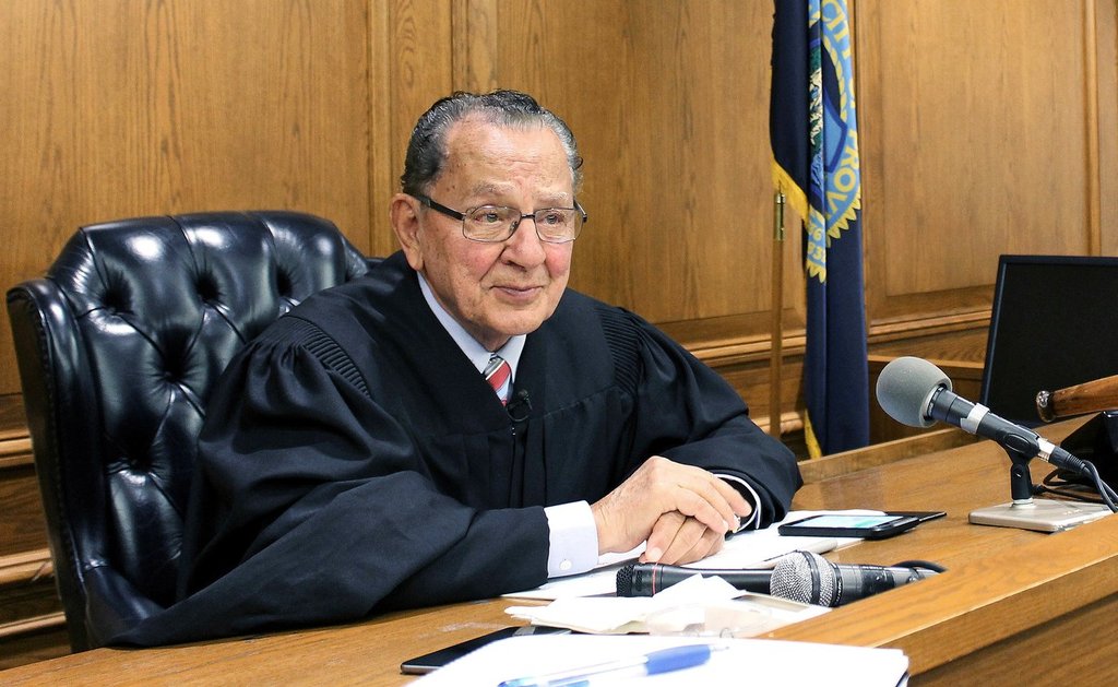 Judge Frank Caprio’s death leaves mourners remembering his compassion ...