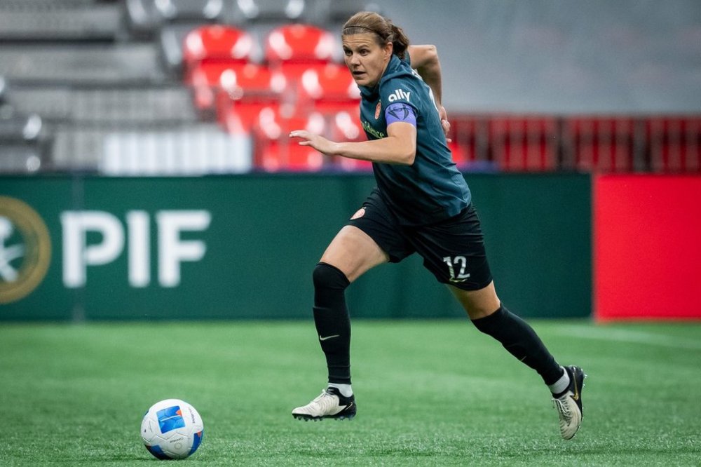 Portland Thorns to retire former Canada captain Christine Sinclair’s ...