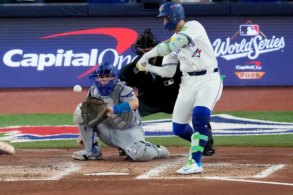 Blue Jays extend qualifying offer to star infielder Bo Bichette ...