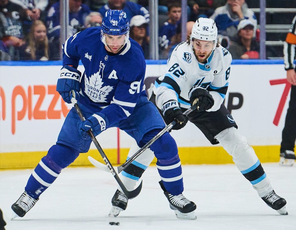John Tavares scores 501st career goal to power Maple Leafs over Mammoth ...