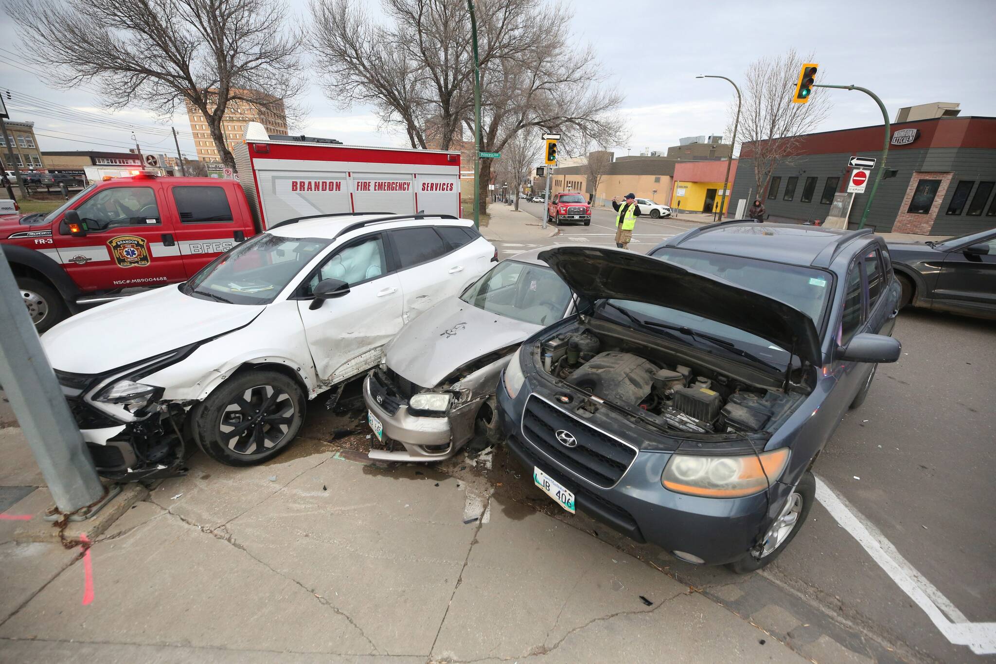 THREE-CAR COLLISION – Brandon Sun