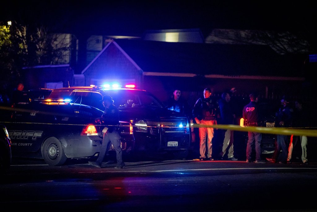 Police search for shooter after 4 are killed, 3 of them children, in ...