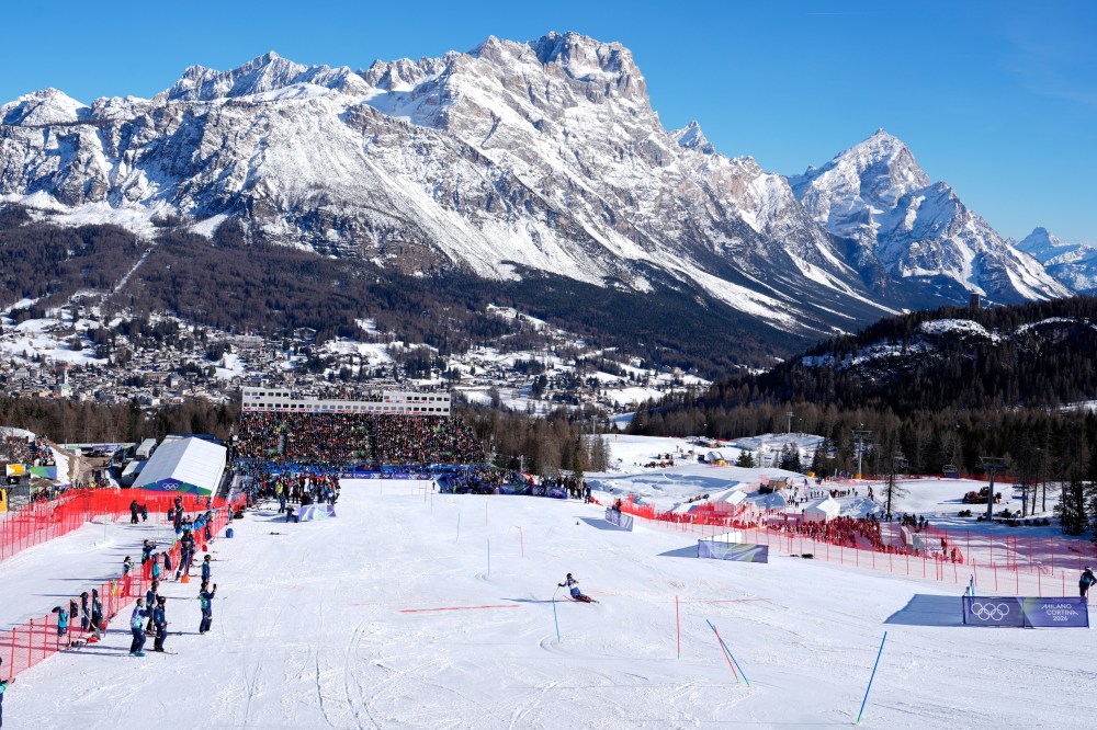 Shiffrin ends her Olympic medal drought by winning slalom gold, in ...