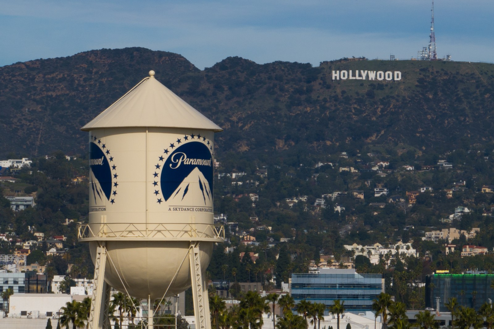 Netflix walks away from Warner Bros deal, clearing the path for ...