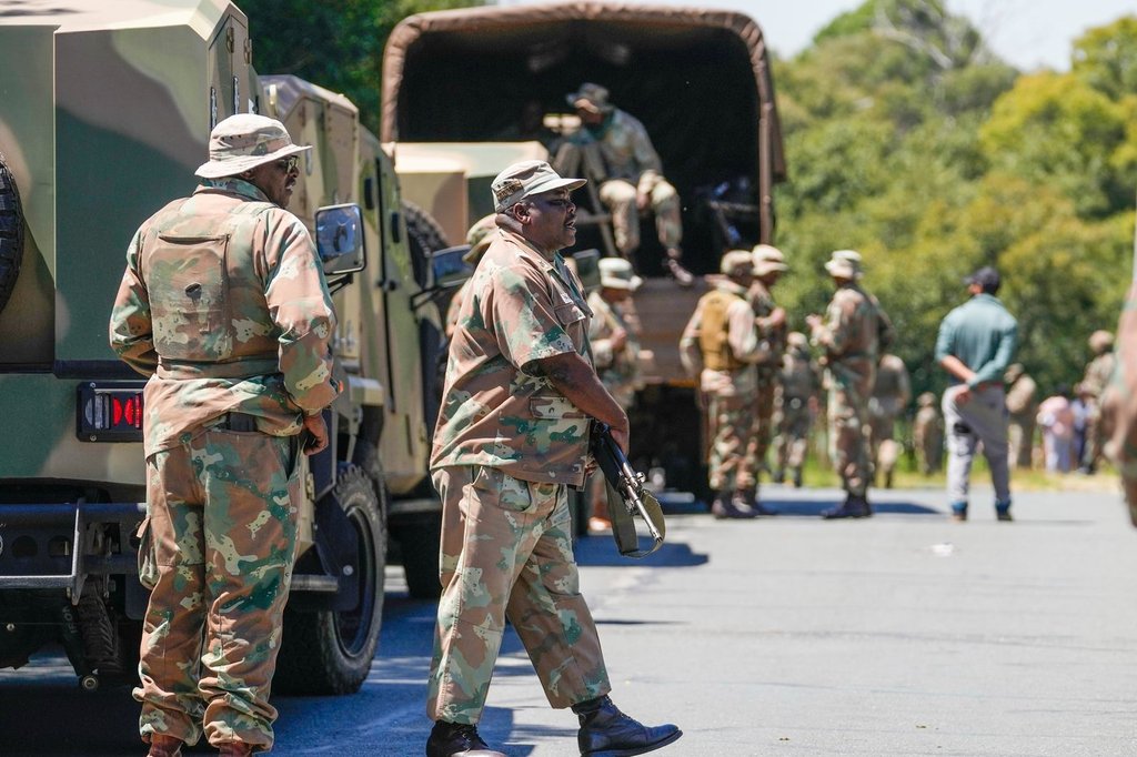 South Africa deploys soldiers to the streets to tackle organized and ...