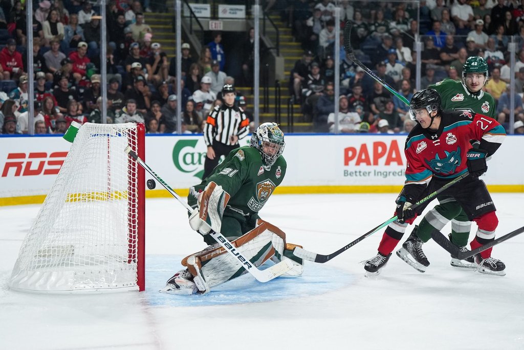Everett Silvertips shut out Kelowna Rockets 4-0 in Memorial Cup ...