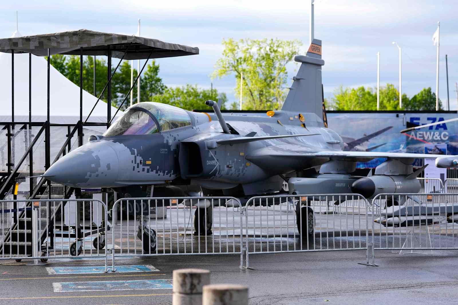 Gripens bound for Ukraine could be built in Canada: Saab – Brandon Sun
