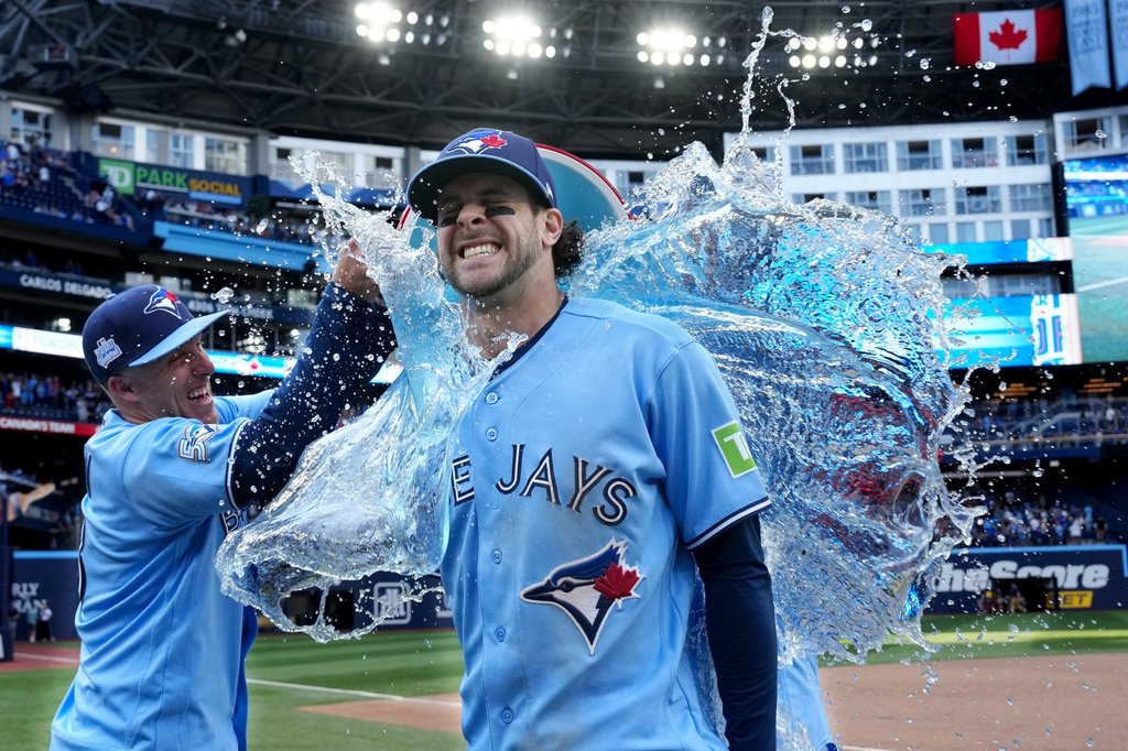 Jays’ Clement marks 500th milestone with memorable performance in 6-4 ...