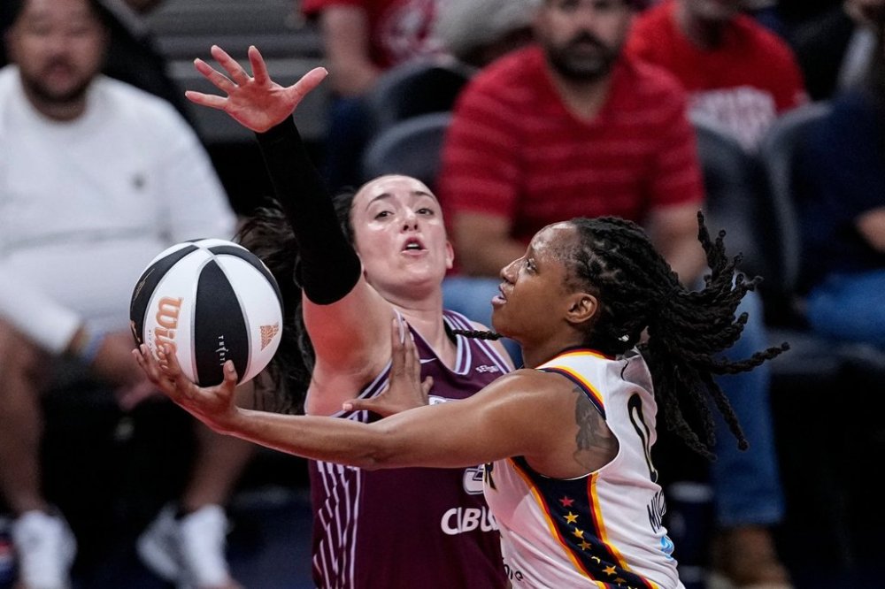 Mitchell scores 27 as surging Fever beat struggling Tempo 113-91 ...