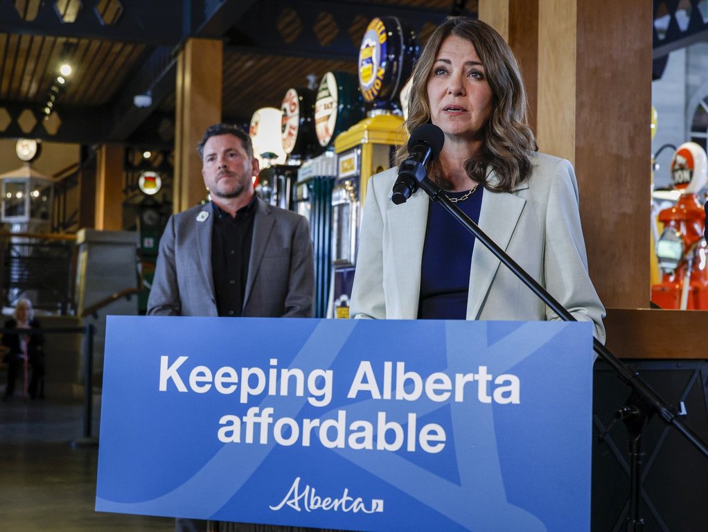 Alberta’s Smith says it may be too late to put a question about coal to ...