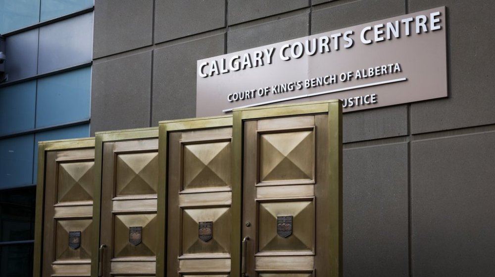 Former Calgary leaders opposing police request to keep phones seized in ...