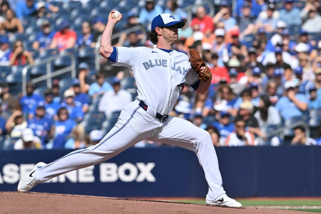 Bieber takes blame after rocky debut as Blue Jays see comeback effort ...